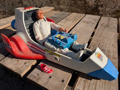 The Six Million Dollar Man Bionic Mission Vehicle and Action Figure | eBay