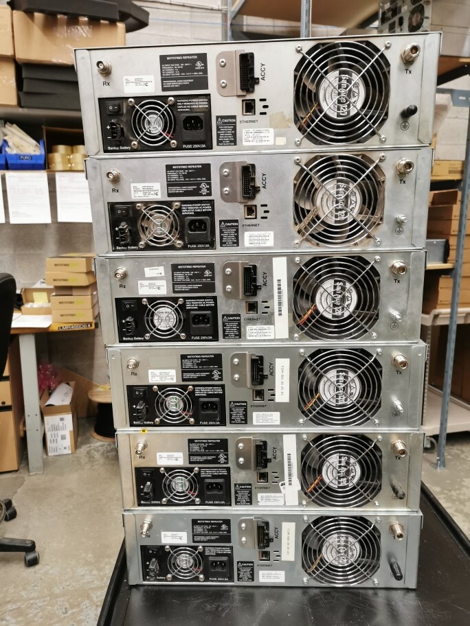 MOTOROLA XPR8300 REPEATER UHF 25-40W 403-470MHZ | eBay