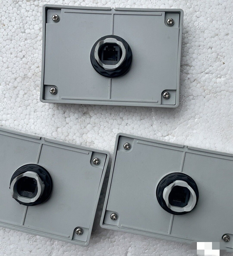 One unit new without package 193-EOS-SDS Via DHL or Fedex 90days ...