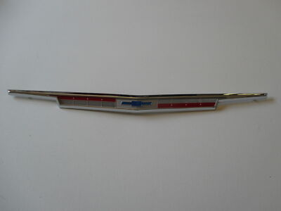 63 CHEV BONNET BADGE ASSEMBLY 1963 NEW CHEVROLET BELAIR IMPALA EMBLEM ...