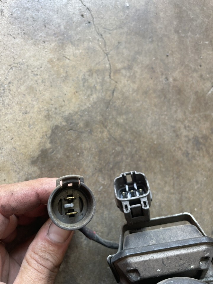 1989-1995 Toyota Pickup Truck 4Runner 22RE Coil Igniter Assembly Unit ...