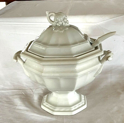 Tureens - Tureen With Lid Ladle