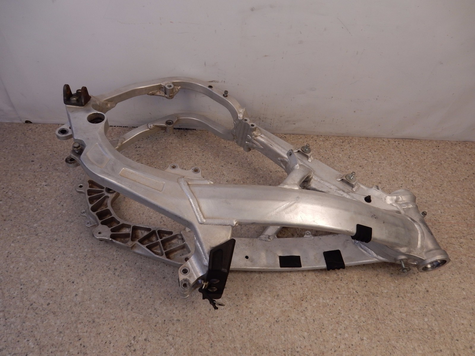 2005-2007 Suzuki RMZ450 Frame Main Body Chassis Aluminum OEM 05-07 RMZ ...