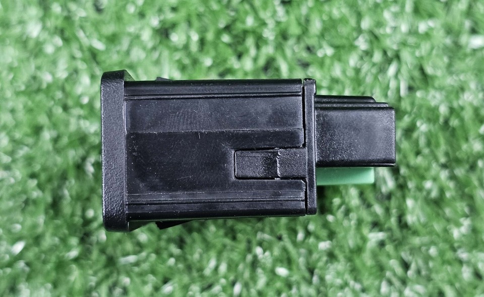 28023-6CA1A Nissan Altima 2019-2022 USB and Type C Audio Auxiliary Jack ...