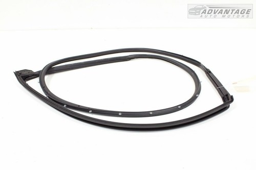 2017-2019 CHRYSLER PACIFICA FRONT LEFT SIDE DOOR WEATHERSTRIP SEAL ...