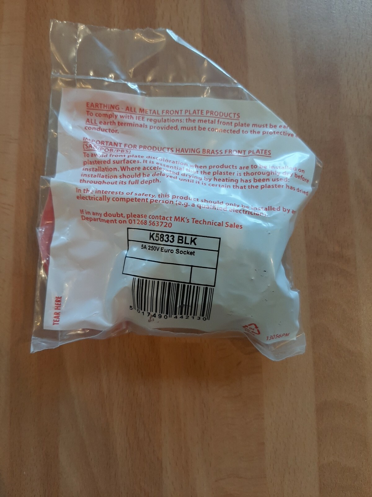 MK Electric K5833 BLK 1G 5A 250V Euro Module Socket (2Mod) 50mmx50mm ...