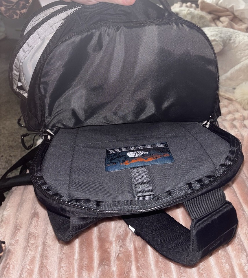 The North Face Borealis Backpack - Black 196011427438| eBay