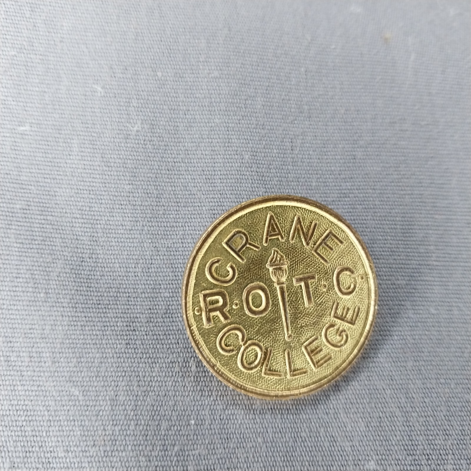 Crane College ROTC 1" Gold-Toned Screw-Back Lapel Pin | eBay