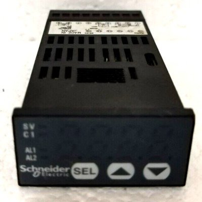 Schneider REG24PUJ1LLU Temperature Control Relay REG - 24 x 48 mm - 24 ...