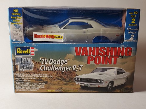 Revell Vanishing Point '70 Dodge Challenger R/T 1:25 Metal Model Movie ...