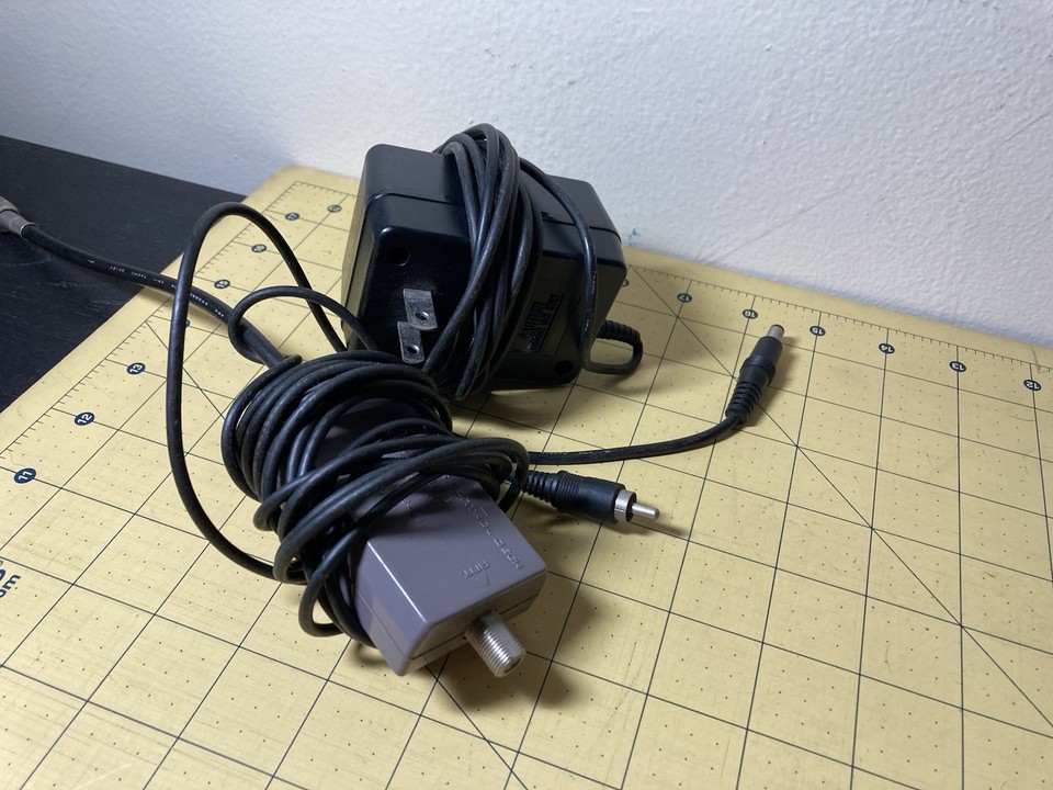 Original Nintendo Entertainment System NES Console Bundle Cables, Games ...