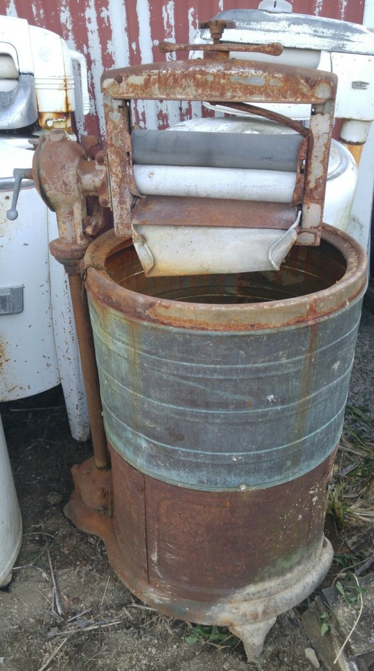 Collection Of 29 Antique Wringer Washing Machines Vintage Ringer Washer ...
