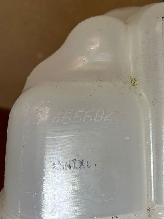 Volvo XC60 2015 Water coolant expansion tank reservoir 31465682 Petrol ...