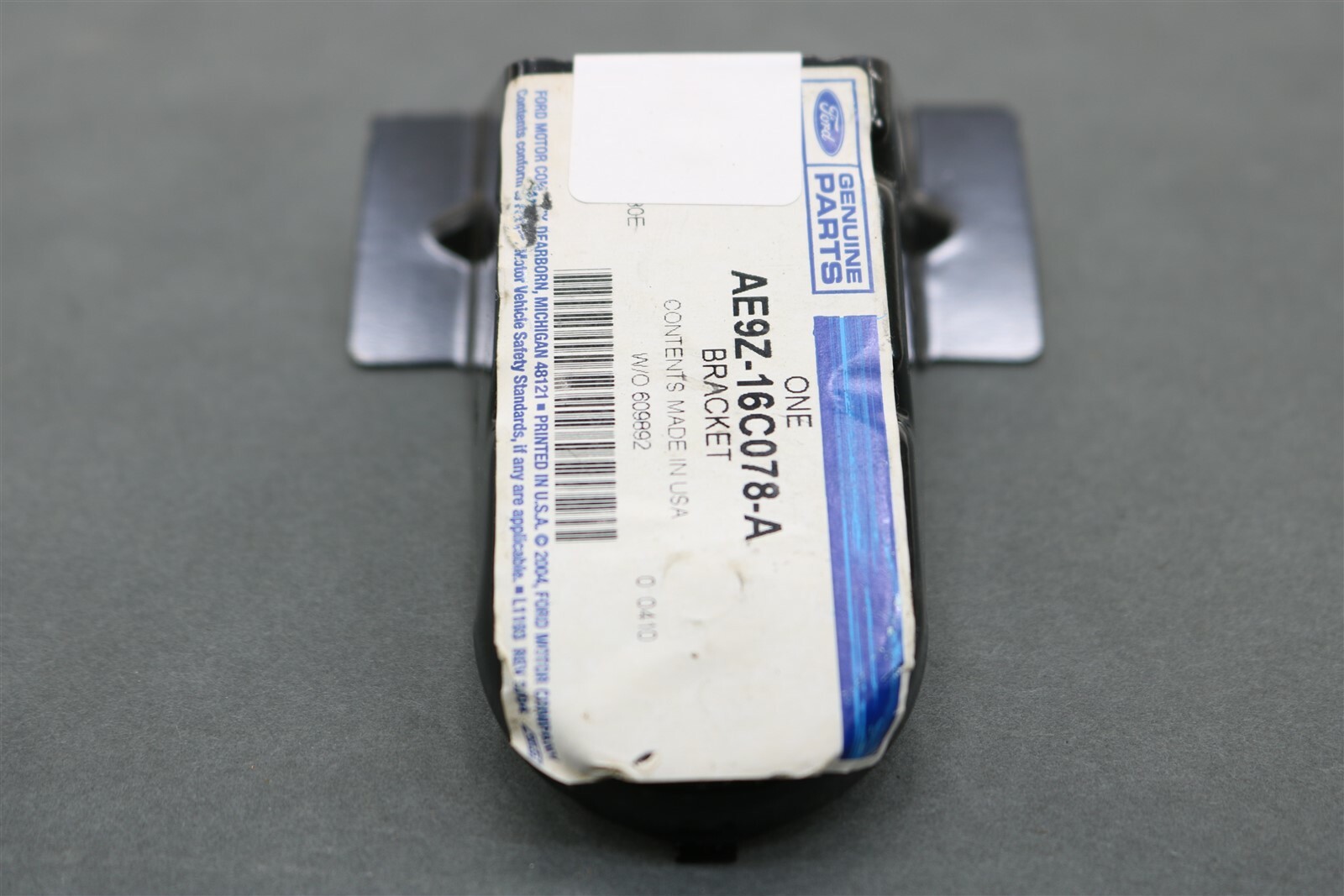 NEW OEM Ford Front Upper Fender Mounting Bracket AE9Z-16C078-A Lincoln ...