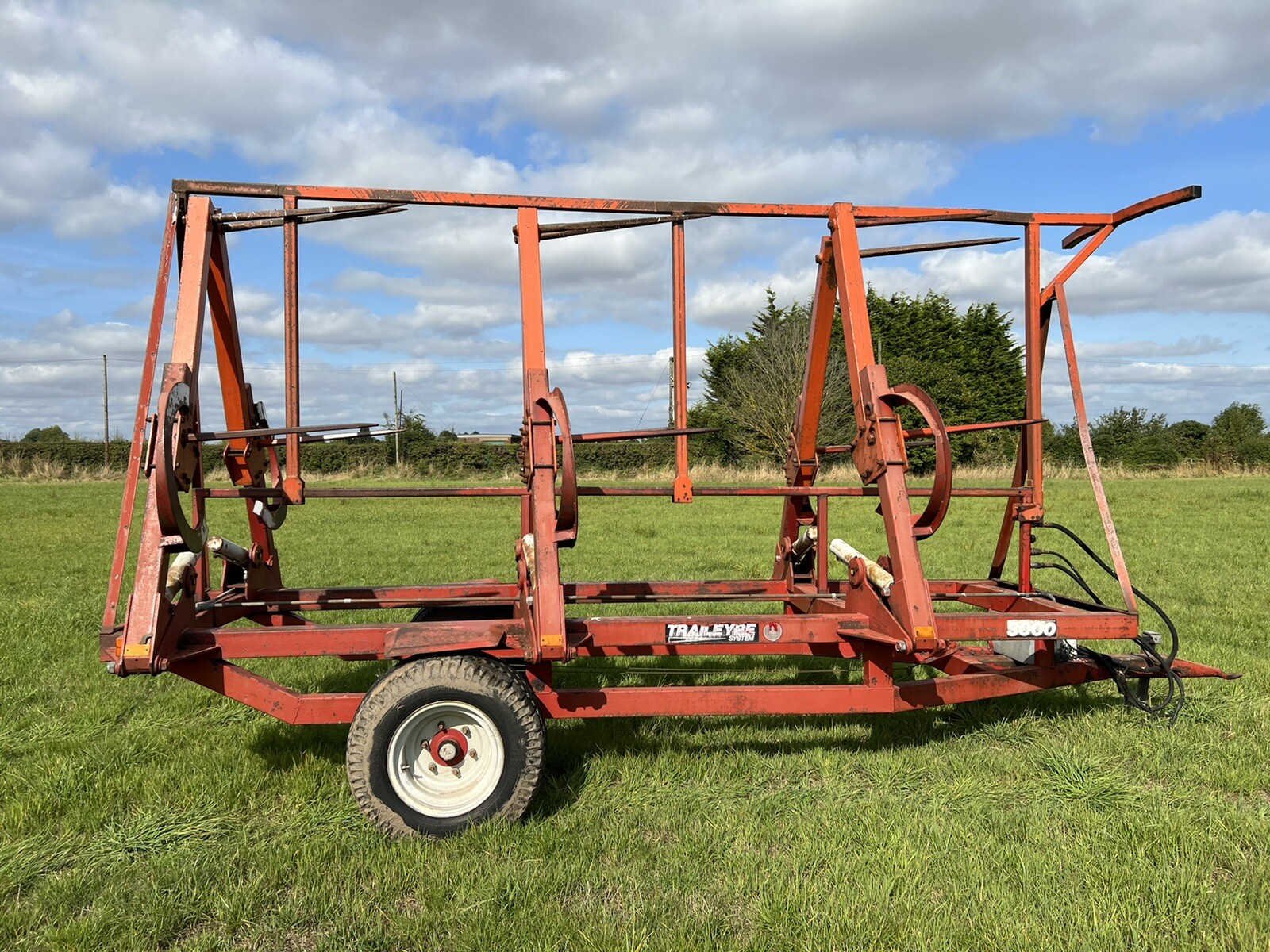TRAILEYRE BALE TRAILER, 12 Round Bale, 6 Square, Bales, Tractor, Cart ...