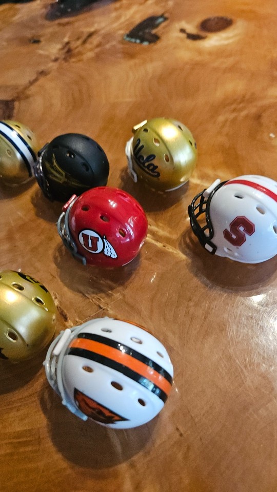 Lot 0f 8 NCAA College Football Mini Helmet 2 " | eBay