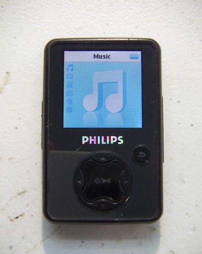 Philips GoGear SA3085 (8GB) Digital Media MP3 Player Black. Works great ...