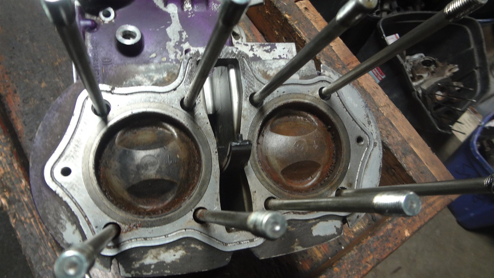 80 YAMAHA XS650 SG XS 650 YM285 ENGINE CRANKCASE CASES JUG CRANKSHAFT ...