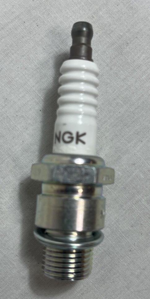 NGK Spark Plug 2622 BUHW New in Box Made In Japan Price Each Multiple ...