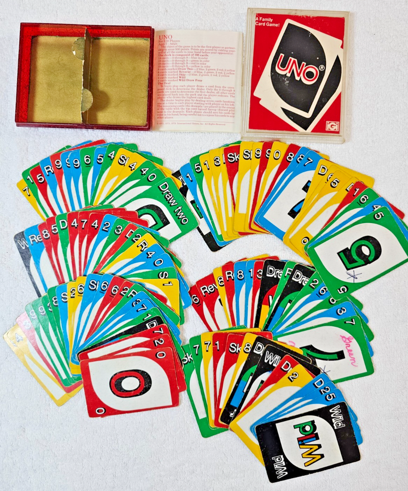 1979 UNO Card Game IGI – Red Glitter - Travel Case • 108 Cards & Rules ...