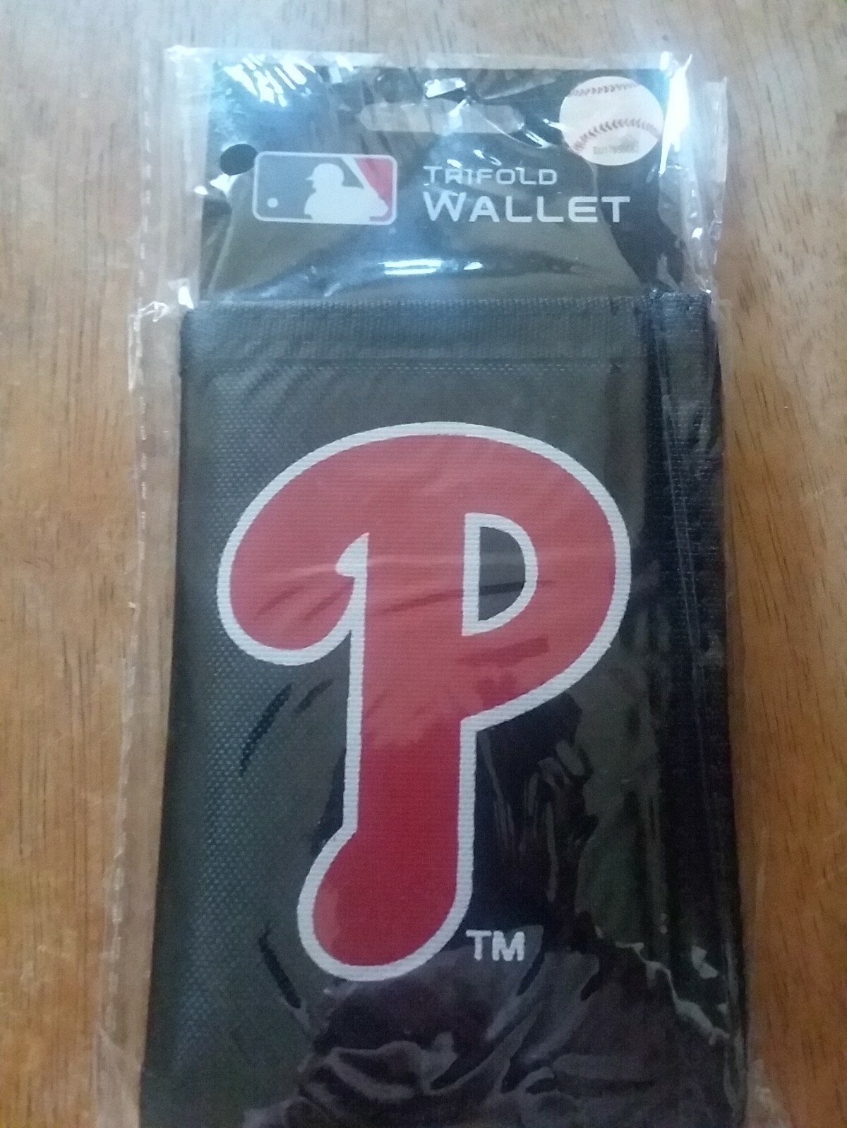 Philidelphia phillies MLB original trifold wallets Brand New Sealed | eBay