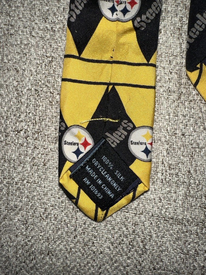 Pittsburg Steelers Logo NFL Tie Football Necktie Yellow Black Grey ...