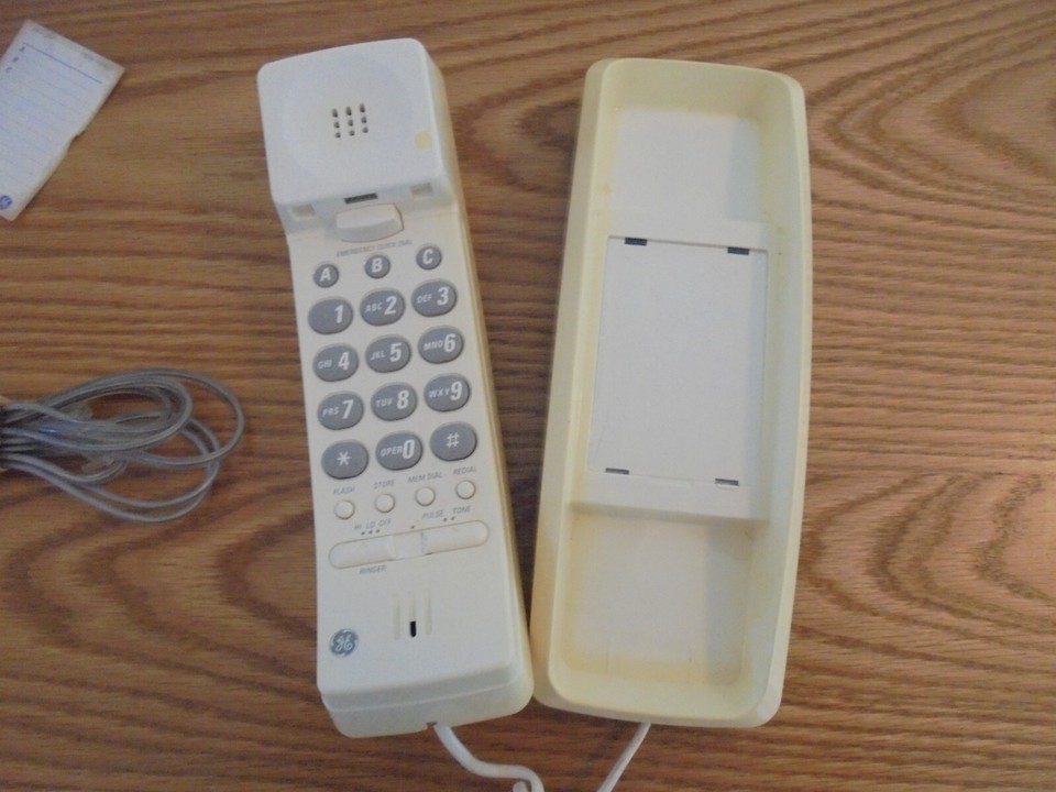 GE Trimline Desk Wall TELEPHONE White Push Button 2-9224WHB With Cable ...