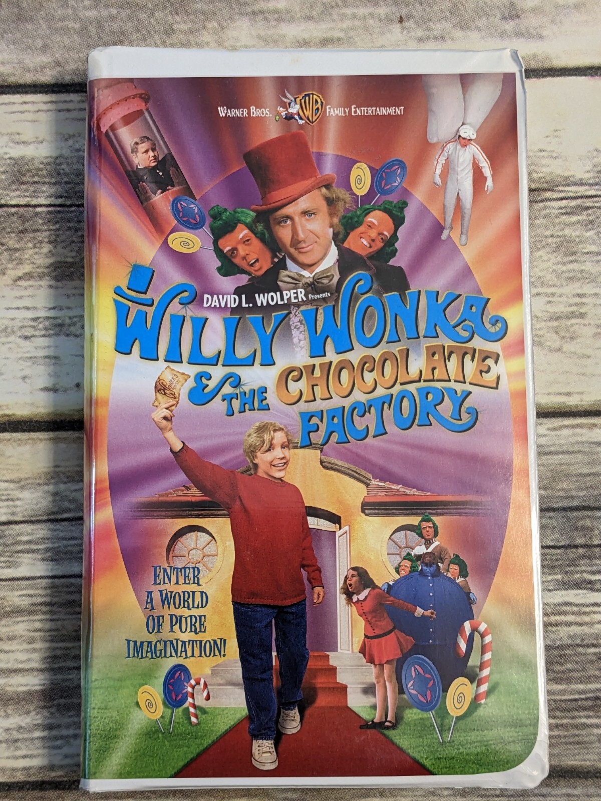 Willy Wonka and the Chocolate Factory (VHS, 2001, Clamshell ...
