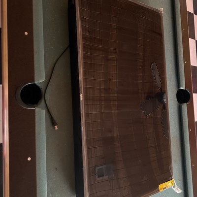 Brand New | 45-inch Roku Flatscreen TV |Wrapper attached to screen|With ...