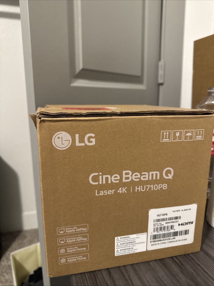 LG CineBeam Qube HU710PB 4K UHD Smart Portable Laser Projector / FedEx ...
