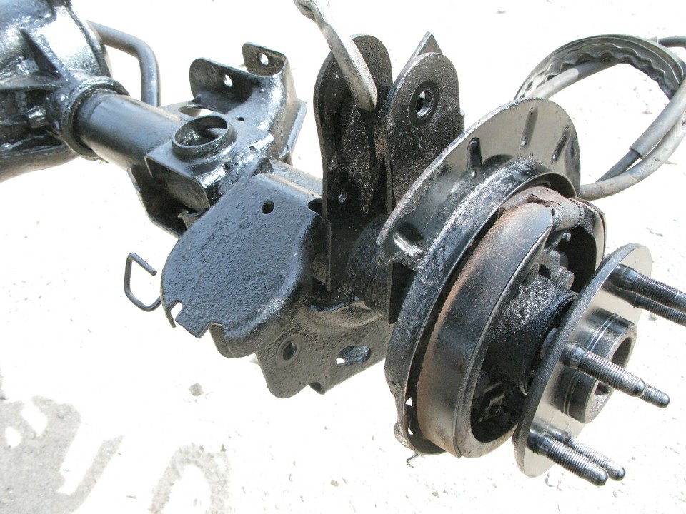 99-06 CHEVROLET TAHOE GMC SIERRA YUKON DIFFERENTIAL REAR END AXLE OEM ...