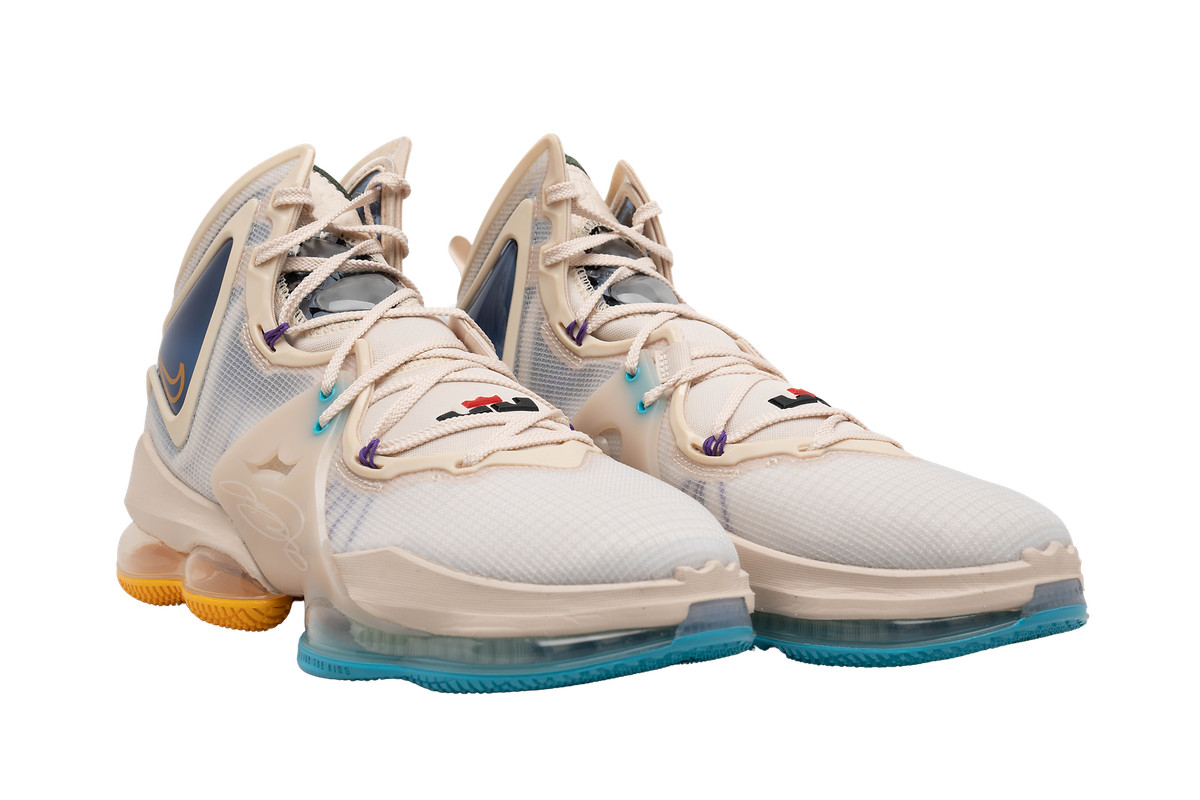 Nike LeBron 19 Minneapolis Lakers for Sale | Authenticity Guaranteed | eBay