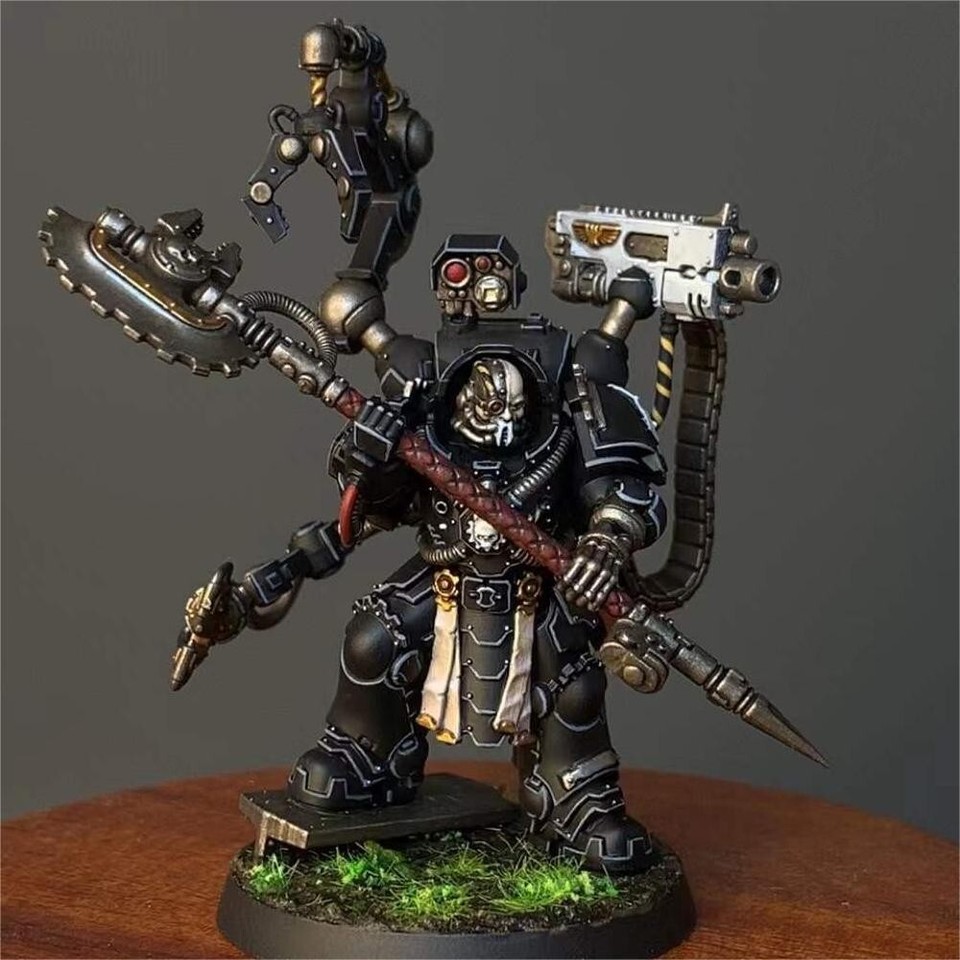 Warhammer 40K Iron Father Feirros Space Marines Iron Hands Presale ...