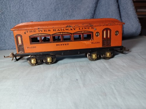 Antique Ives Railway Toy Train Set - Cars No. 129, 130, 132. Engine No ...