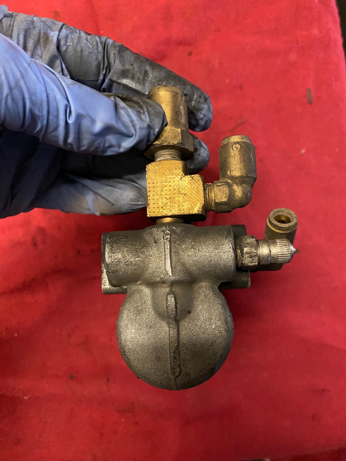 Cummins OEM Bendix Air Compressor Governor K025894 | Aftermarket