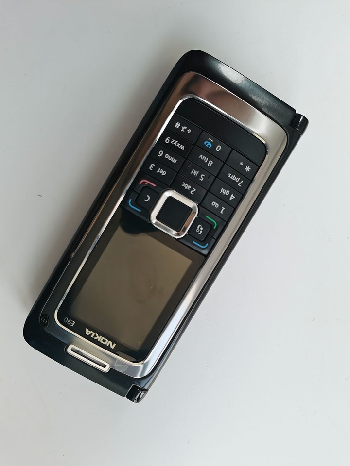 Nokia E Series E90 Communicator - Black (Unlocked) microSDHC Smartphone ...
