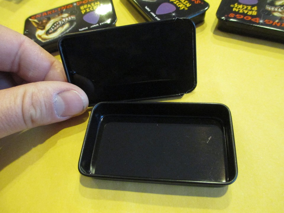 2 GUITAR PICK CONTAINERS / HOLDER / BOX for STORAGE IN YOUR CASE OR ...