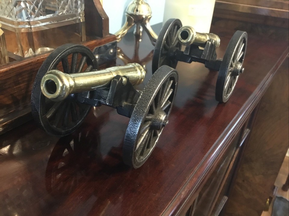 A BEAUTIFUL PAIR OF ANTIQUE TABLE CANNON ,BRASS & CAST-IRON CIRCA 1900 ...