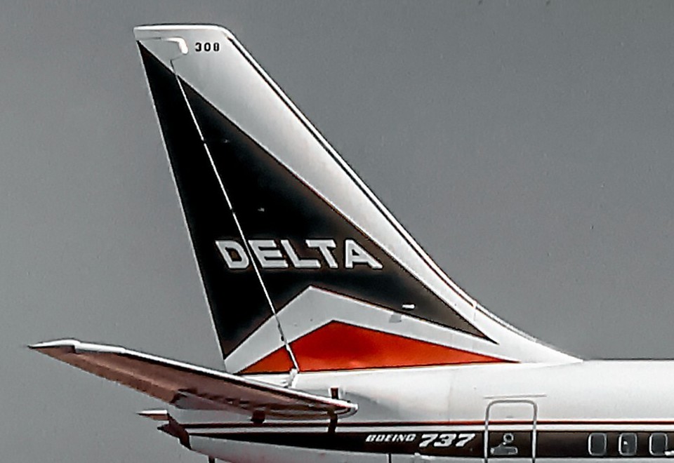 Delta Aircraft Tail Logo Handmade 3.25" x 2.25" Fridge Magnet (PMCT4003 ...