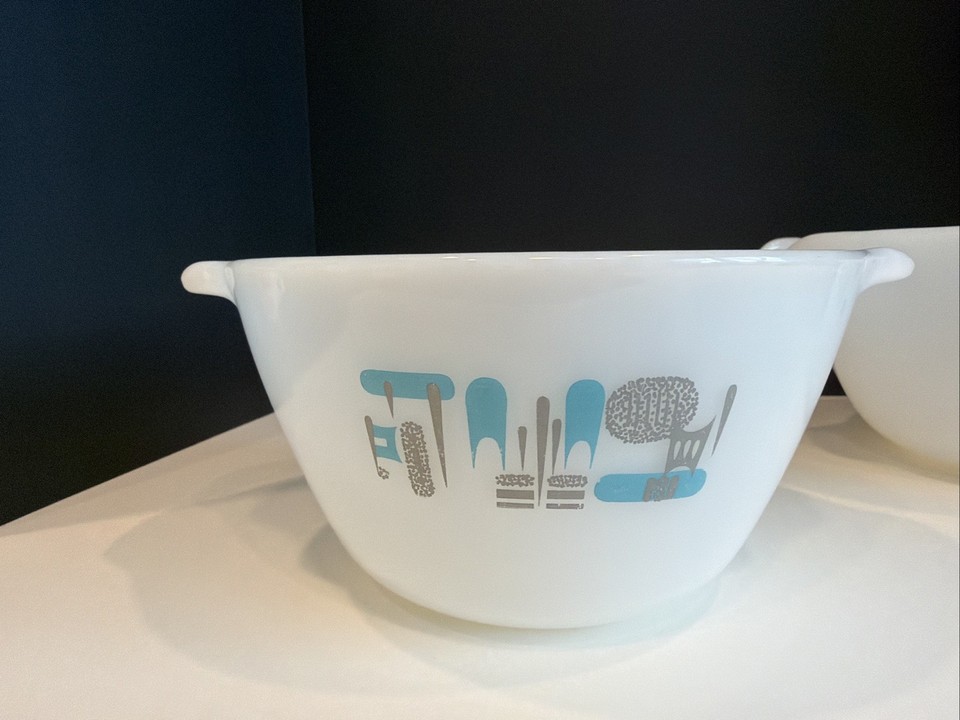 Fire-King Atomic Blue Heaven Mixing Bowls Set 2 Milk Glass Anchor ...