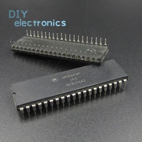 1PCS/5PCS MC6845P MC6845 6845P DIP-40 MOS(N-Channel, Silicon-Gate) IC ...