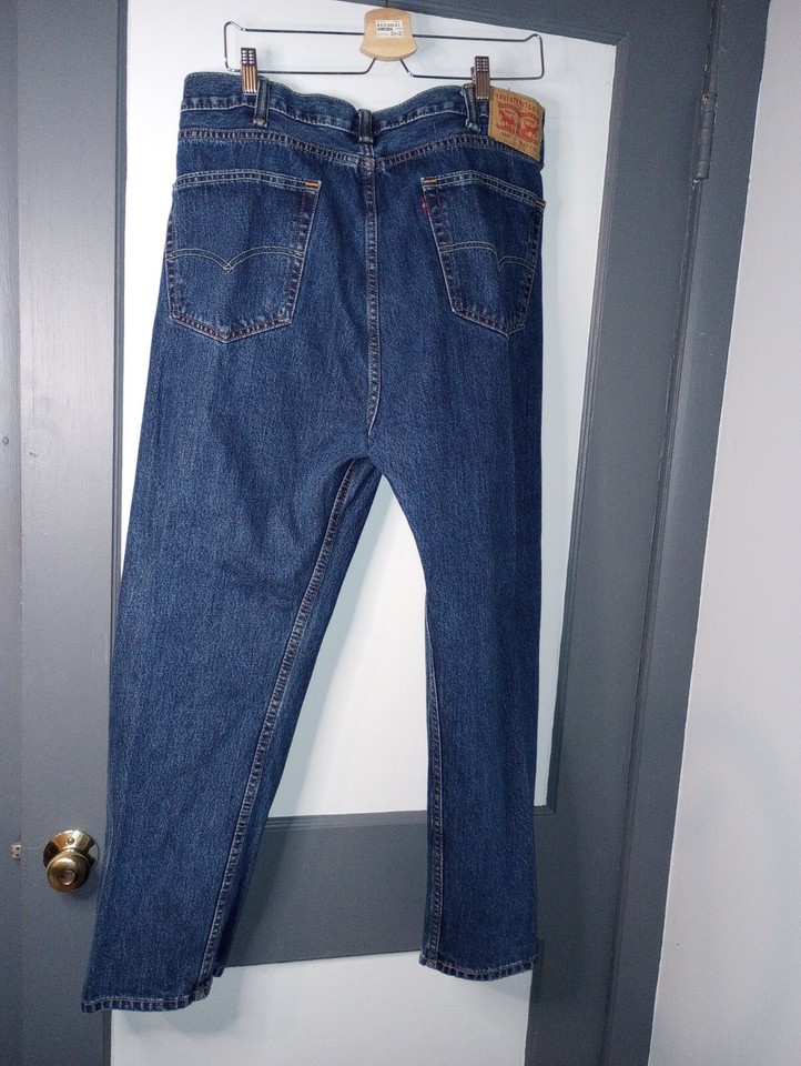 Mens Levis 505 Jeans Cowboy 42 waist 30 inseam EUC IRL photos Dark Wash ...