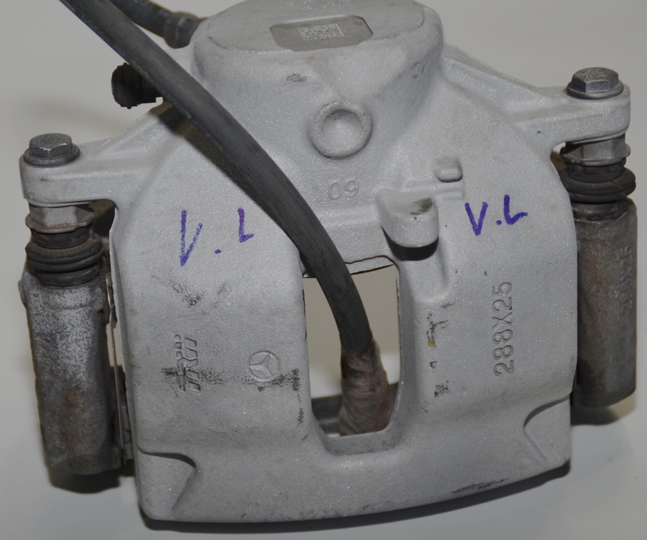 Mercedes-Benz A2044212181 A2044210994 Front left brake caliper assembly ...