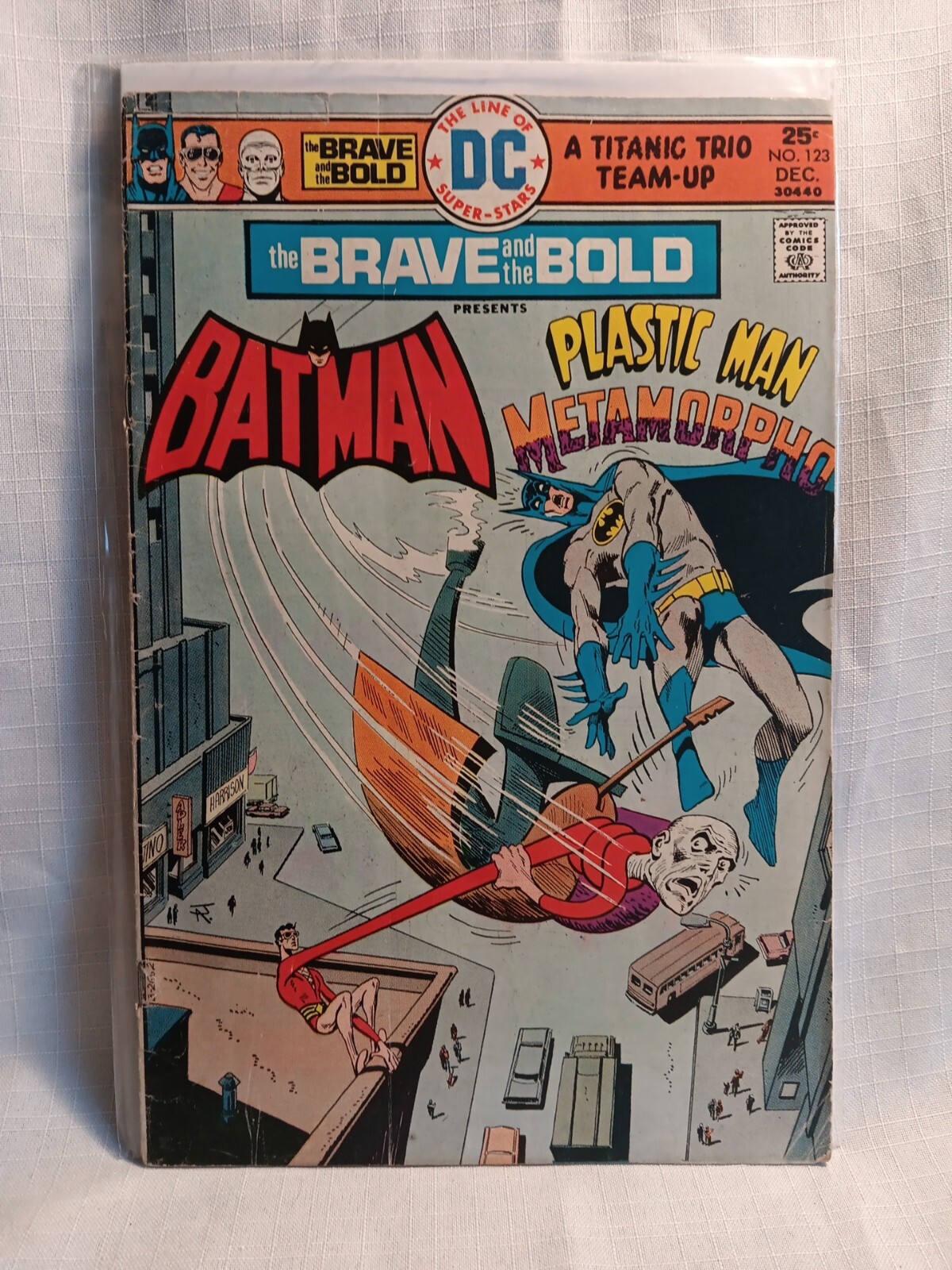 The BRAVE and the BOLD #123 1975 BATMAN & PLASTIC MAN & METAMORPHO DC ...