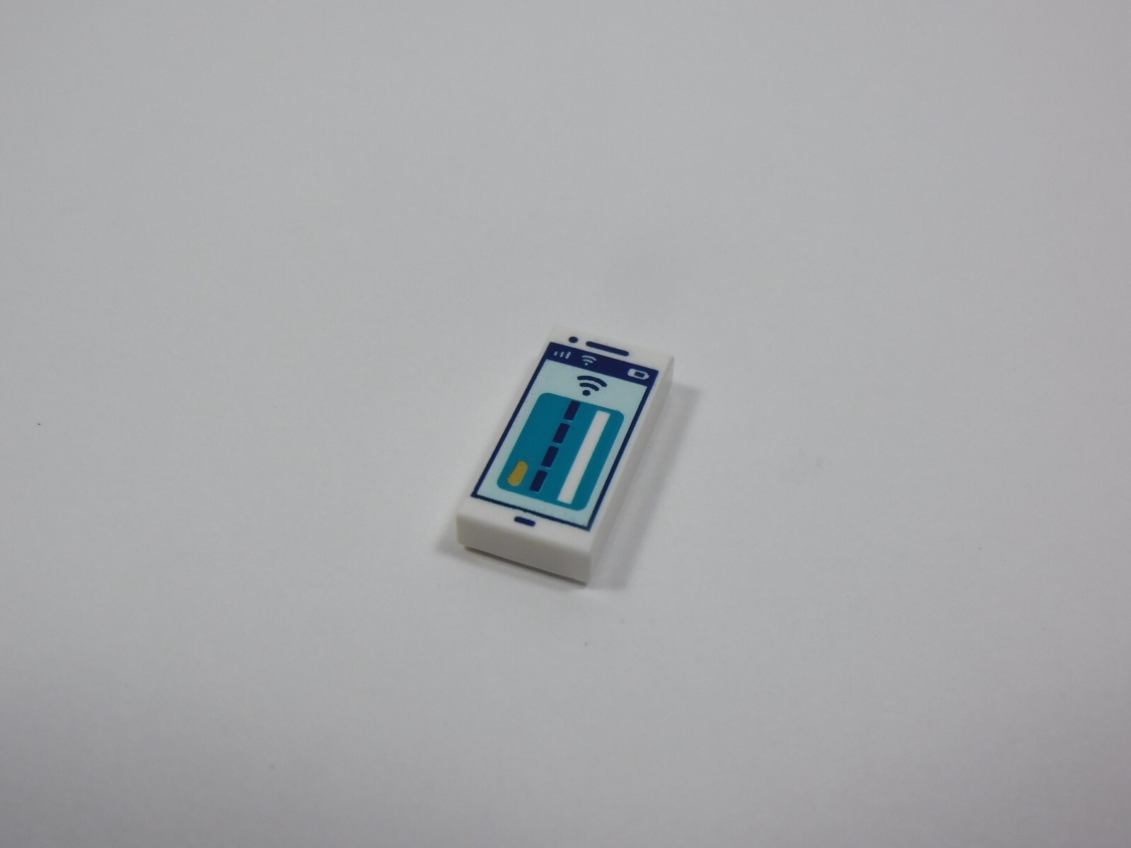 LEGO White 1x2 Printed Smartphone Debit Credit Card Pattern Minifig F13 ...