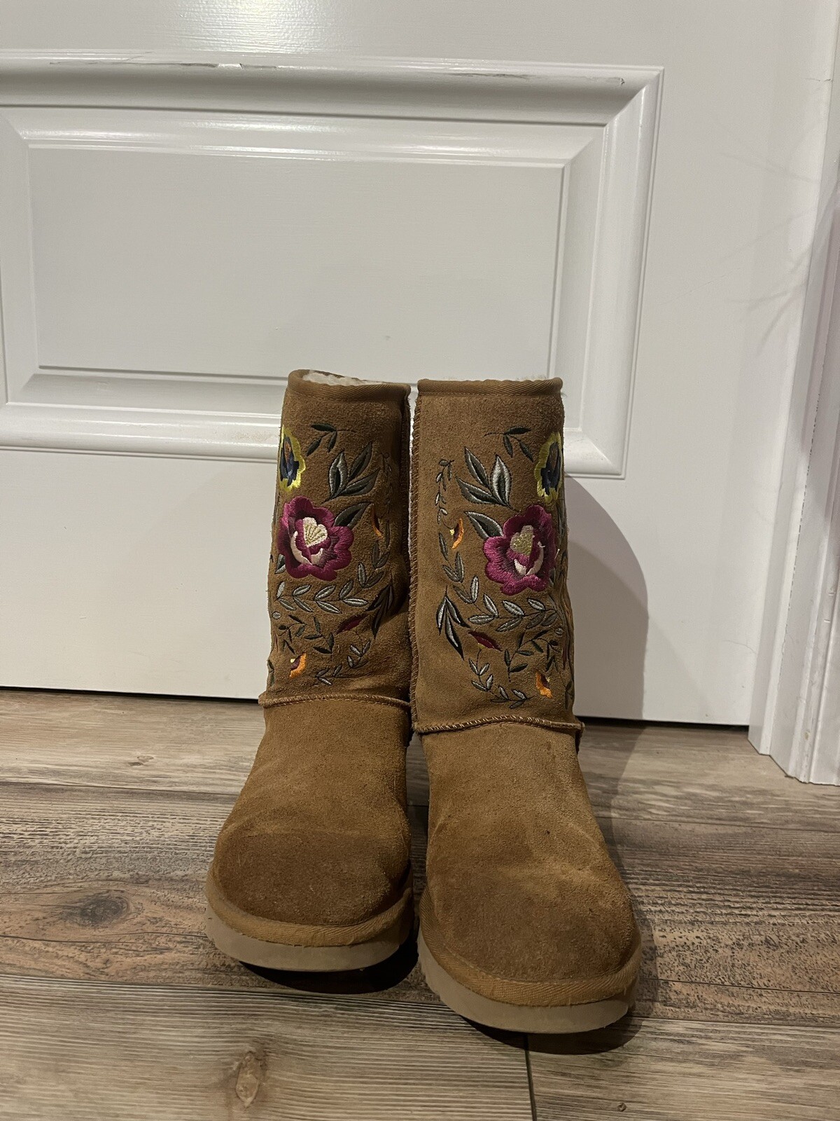Ugg boot slippers with imprinted flower designs | eBay