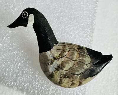 Vintage Artisan Hand Carved & Painted Wood Goose Water Fowl Bird Pin ...
