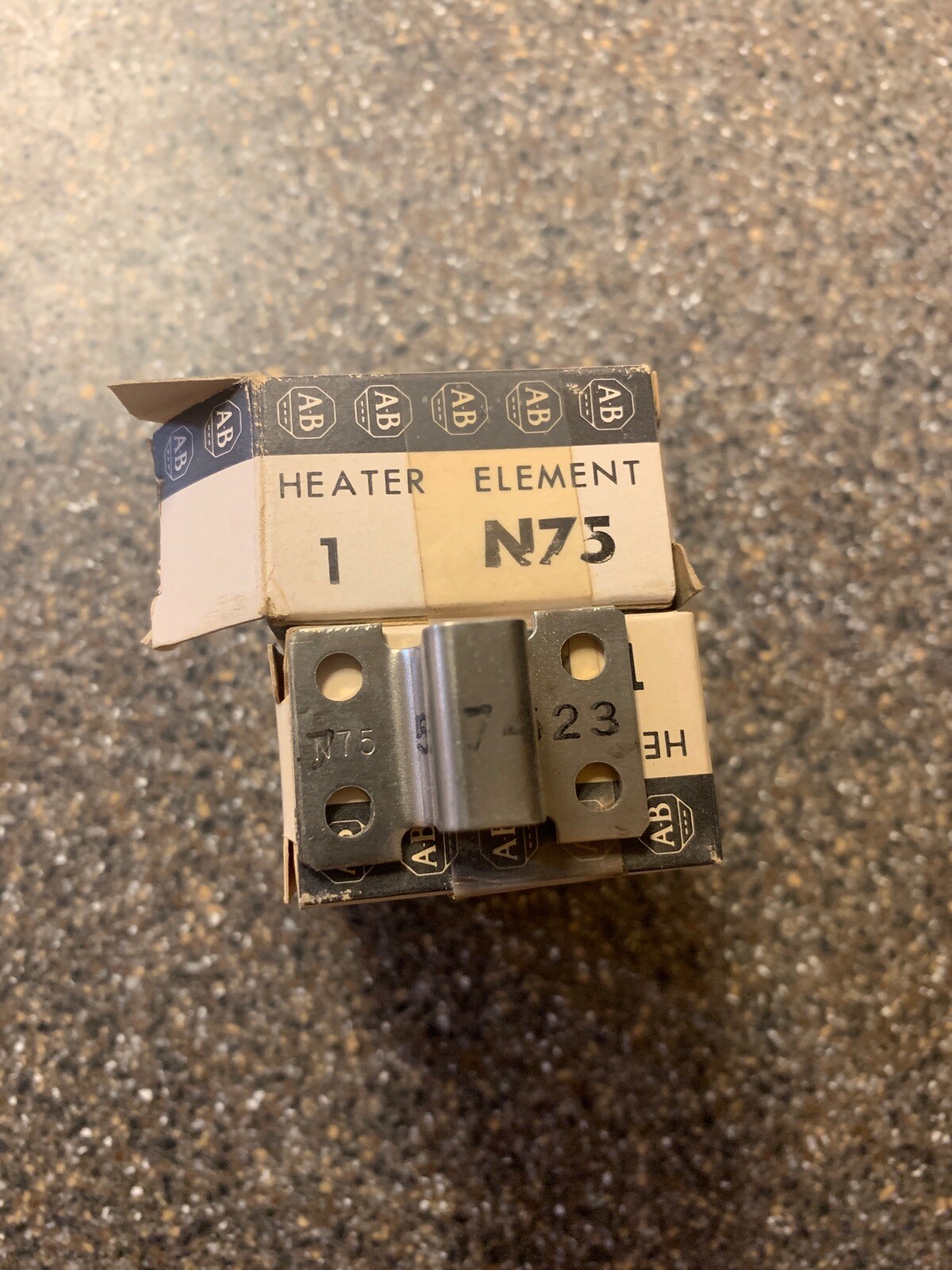 Lot Of (16) ALLEN BRADLEY N75 OVERLOAD HEATER | eBay