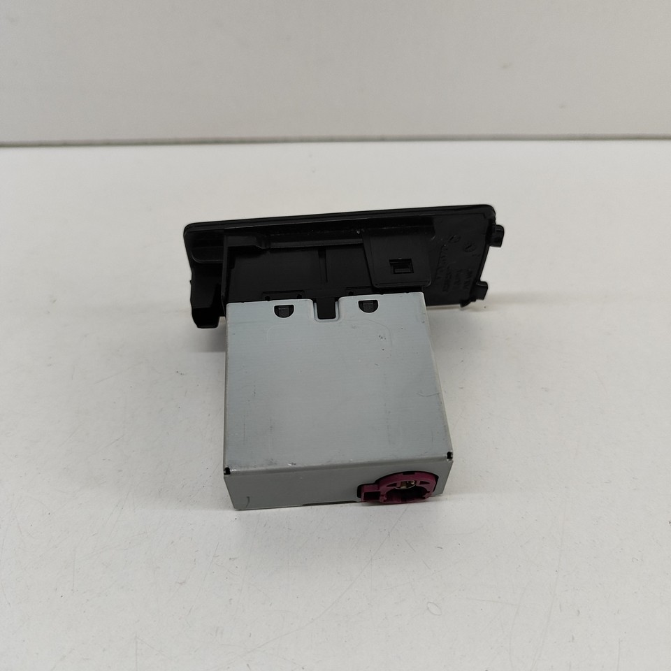 VOLVO XC60 MK2 Doppel-C-Typ USB 32375814 2.0 Hybrid 184 kW 2024 ...