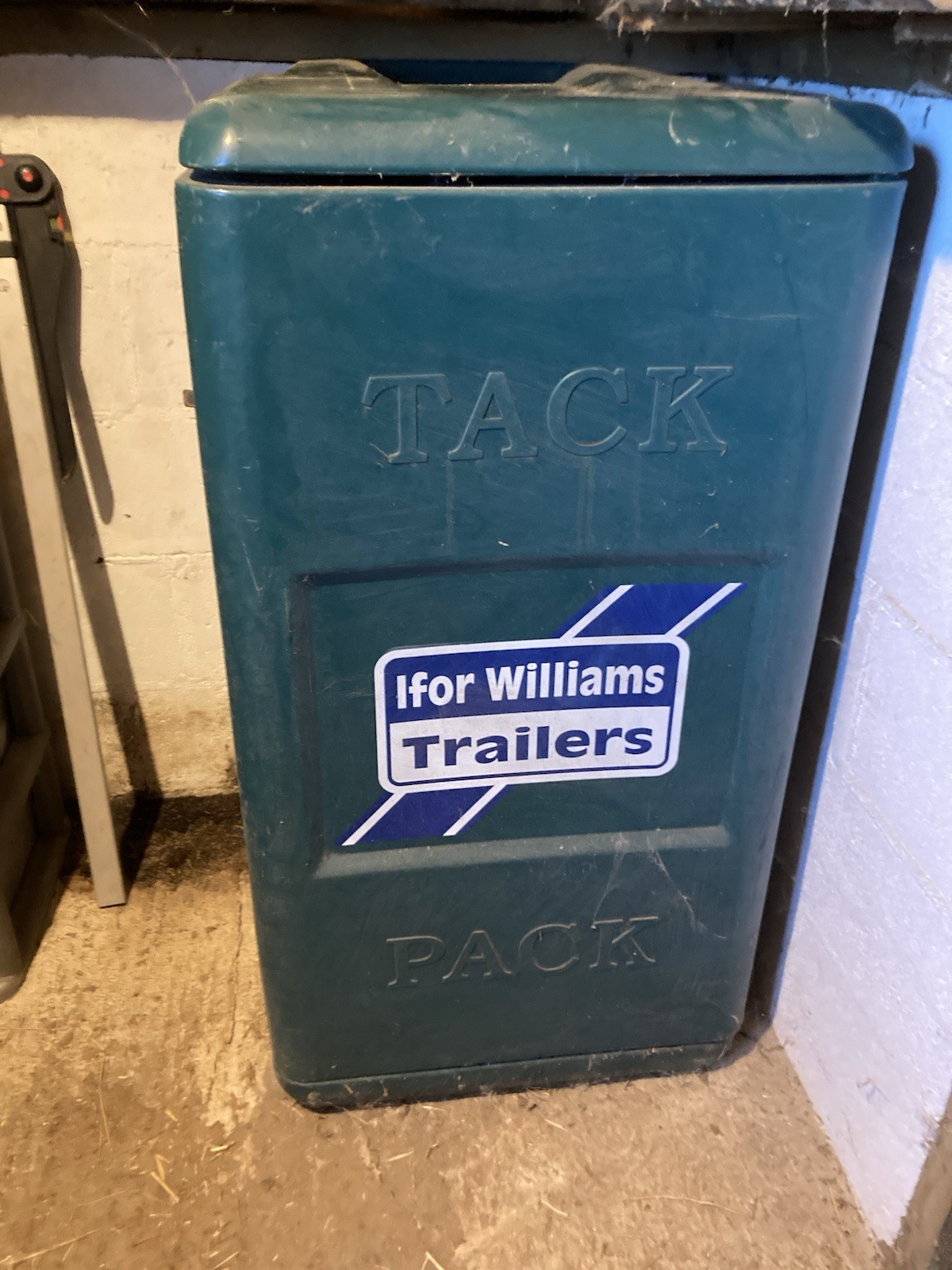 Ifor Williams Tack Pack - Green | eBay UK